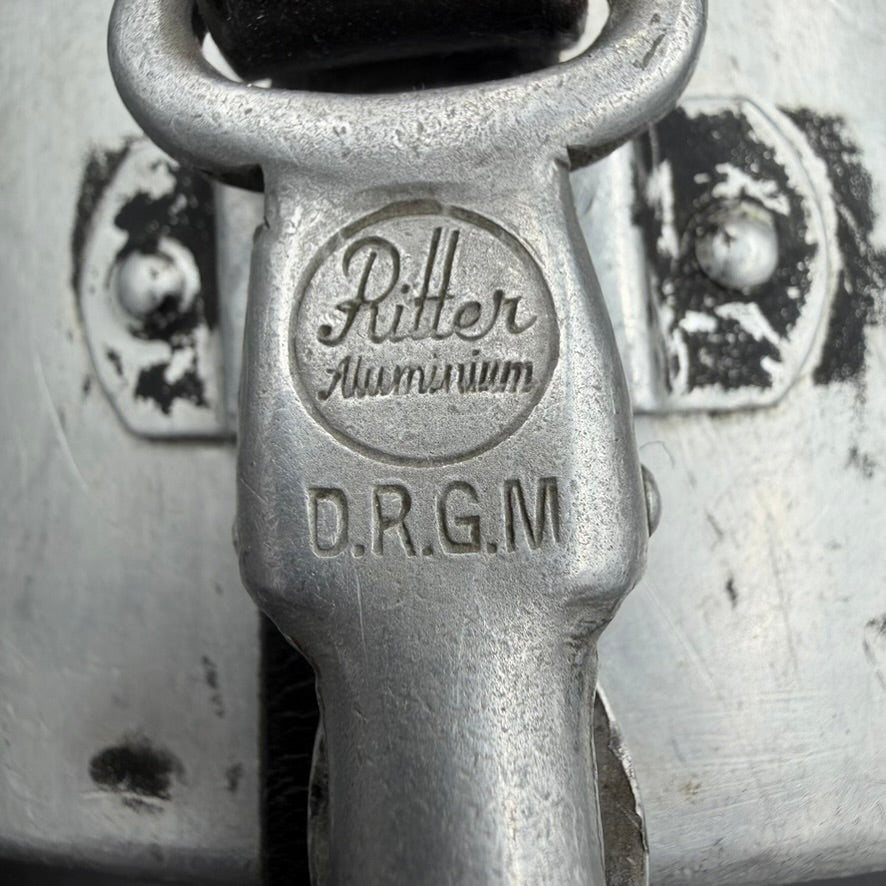 WW2 German M31 canteen (Feldflasche). – AxisArtifacts